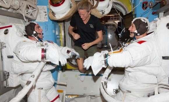 Opening Sequence of Today’s ISS Spacewalk Highlight Video Will Knock ...